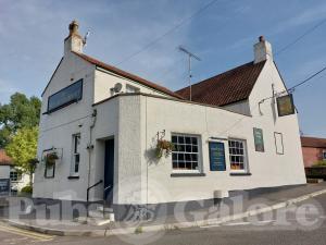 The Moorend Spout in Nailsea (near Bristol) : Pubs Galore