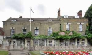 Stratton House Hotel in Biggleswade : Pubs Galore