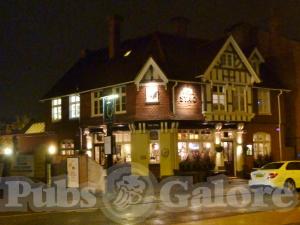 The Stag in Ascot : Pubs Galore
