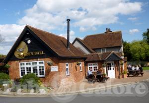 The Golden Ball in Pinkneys Green, Maidenhead : Pubs Galore