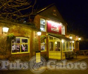 Pond House in Boyn Hill, Maidenhead : Pubs Galore