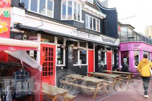The White Rabbit in Brighton : Pubs Galore
