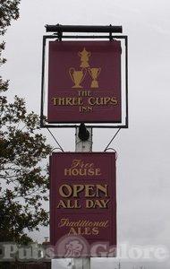 The Three Cups Inn in Three Cups Corner (near Heathfield) : Pubs Galore
