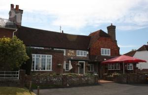 The Bull on the Green in Newick (near Lewes) : Pubs Galore