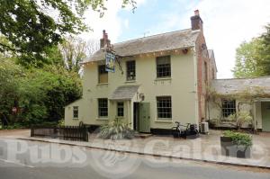 The Half Moon Inn in Plumpton (near Lewes) : Pubs Galore