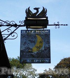 The Half Moon Inn in Plumpton (near Lewes) : Pubs Galore