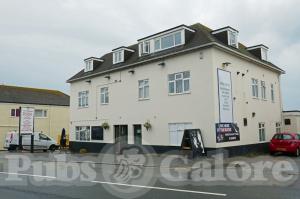 The Lounge in Peacehaven : Pubs Galore