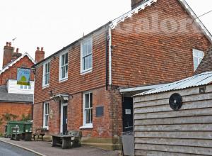 The Salehurst Halt in Salehurst (near Robertsbridge) : Pubs Galore