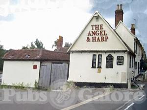 The Angel & Harp in Churchend (near Great Dunmow) : Pubs Galore