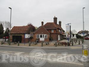 The Greyhound in Ash (near Aldershot) : Pubs Galore