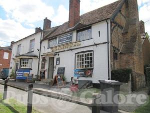 The Greyhound in Overton (near Basingstoke) : Pubs Galore