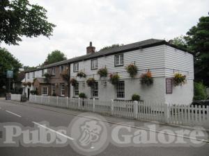 The Rose & Crown in Essendon (near Hatfield) : Pubs Galore