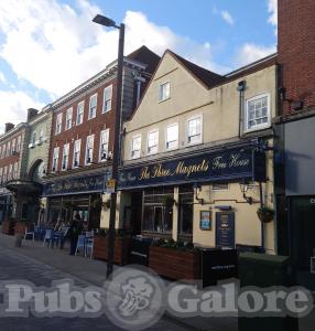 Three Magnets (JD Wetherspoon) in Letchworth Central, Letchworth Garden ...