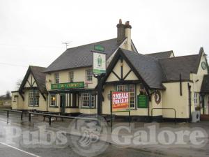 The Two Chimneys in Letchworth Central, Letchworth Garden City : Pubs ...