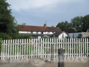 The Hoops Inn in Perry Green, Much Hadham : Pubs Galore