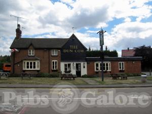 The Dun Cow in Stevenage : Pubs Galore
