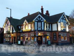 The Red Lion in Bushey : Pubs Galore