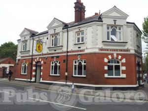 The Red Lion in Watford : Pubs Galore