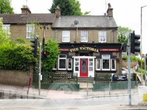 The Victoria in Bushey Arches, Watford : Pubs Galore
