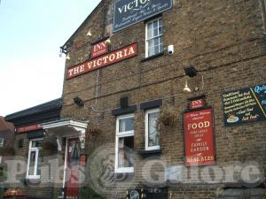 The Victoria in Bushey Arches, Watford : Pubs Galore