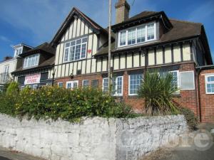 The Roadside Inn in Nettlestone (near Seaview) : Pubs Galore