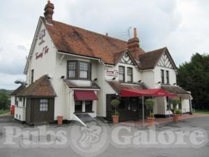 The Crown in Lower Basildon (near Reading) : Pubs Galore