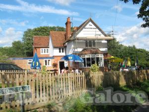 The Spotted Dog in Cold Ash (near Thatcham) : Pubs Galore