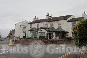The Albion in Arnside (near Carnforth) : Pubs Galore
