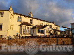 The Albion in Arnside (near Carnforth) : Pubs Galore