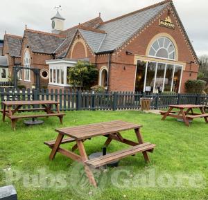 Ribble Pilot in Ashton-On-Ribble, Preston : Pubs Galore