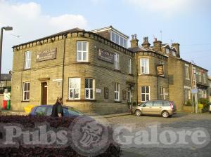 The Cedar Tree at the Sheaf in Newhey (near Rochdale) : Pubs Galore