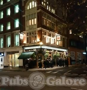 The Old Red Lion in Holborn, WC1 : Pubs Galore