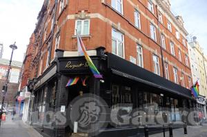 Rupert Street in Soho, W1 : Pubs Galore