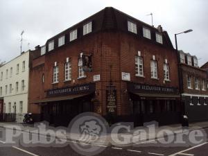 Sir Alexander Fleming in Paddington, W2 : Pubs Galore