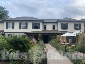 The Telegraph in Putney Heath, SW15 : Pubs Galore