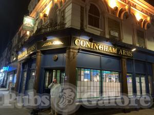 The Coningham Arms in Shepherds Bush, W12 : Pubs Galore