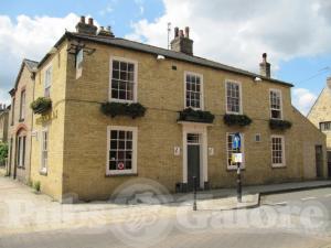 The Fountain in Ely : Pubs Galore