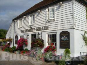 The Honest Miller in Brook (near Ashford) : Pubs Galore