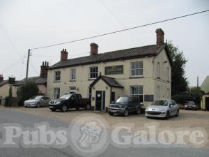 Crown Inn & Restaurant in Weybread (near Diss) : Pubs Galore