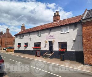The Angel in Loddon (near Norwich) : Pubs Galore