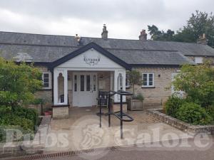 The Elveden Inn in Elveden (near Thetford) : Pubs Galore