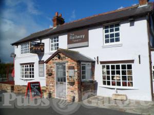 The Piebald Inn in Hunmanby (near Filey) : Pubs Galore