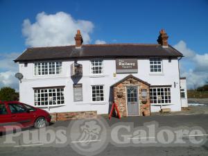The Piebald Inn in Hunmanby (near Filey) : Pubs Galore