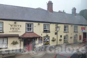The White Swan in Hunmanby (near Filey) : Pubs Galore