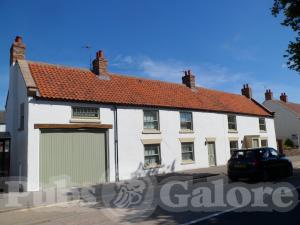 The Pigeon Pie Hotel in Sherburn (near Malton) : Pubs Galore
