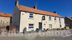 The Buck Inn in Wrelton (near Pickering) : Pubs Galore