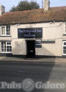 The Foxhound Inn in Flixton (near Scarborough) : Pubs Galore