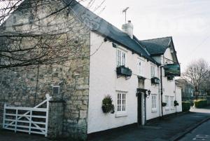 The Hare & Hounds Inn in Stutton (near Tadcaster) : Pubs Galore