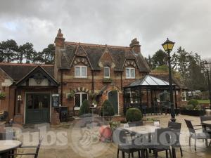 Brampton Halt in Chapel Brampton (near Northampton) : Pubs Galore