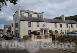 Beadnell Towers Hotel in Beadnell (near Chathill) : Pubs Galore